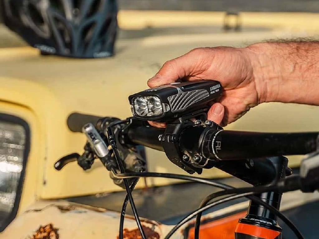 Best Mountain Bike Lights for Night Riding - WILD Trend